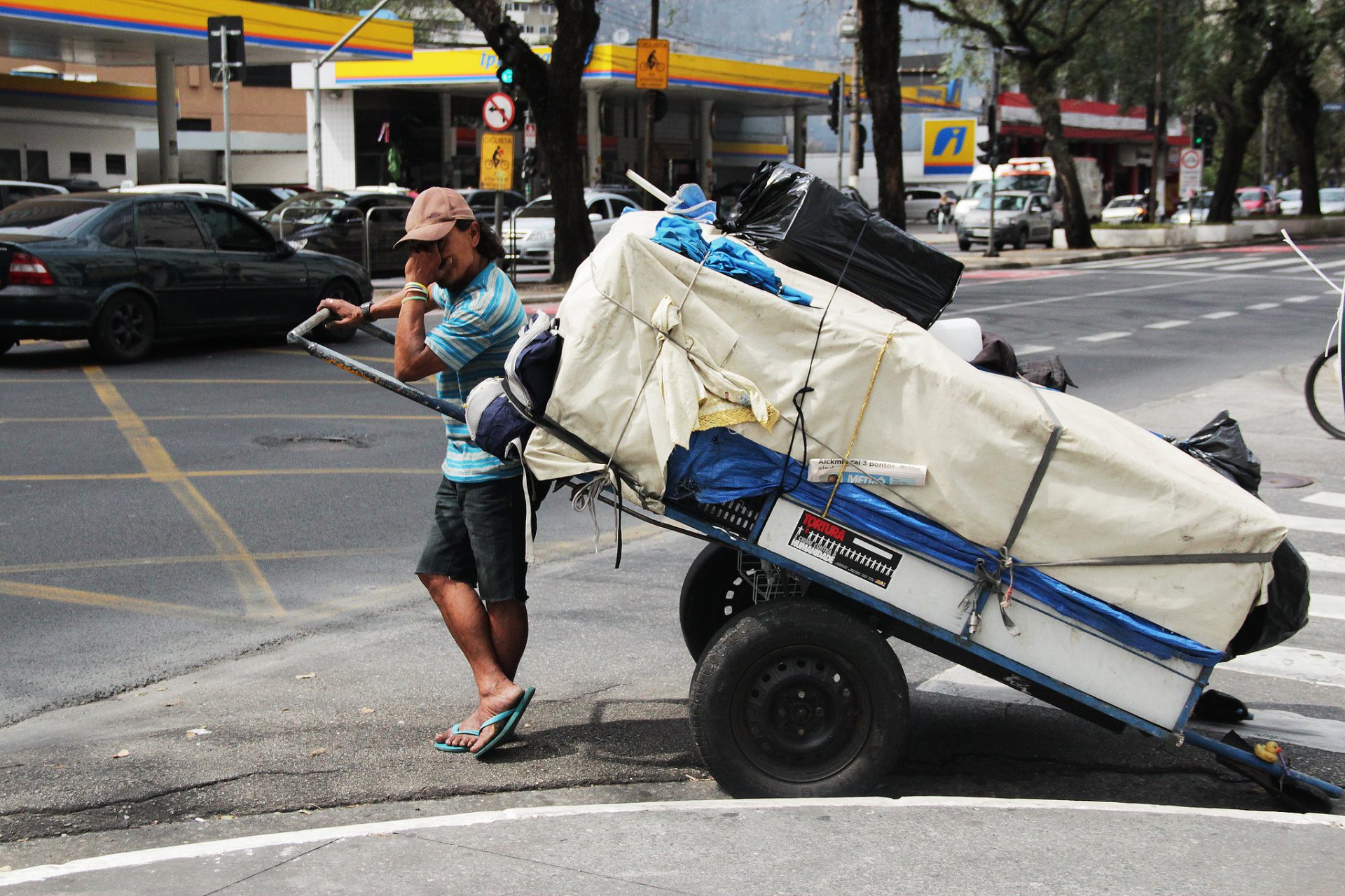 Dia Mundial da Reciclagem: como os catadores fomentam a economia ...